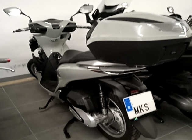 HONDA SH 125i Abs Top Box | Autorecupera.com